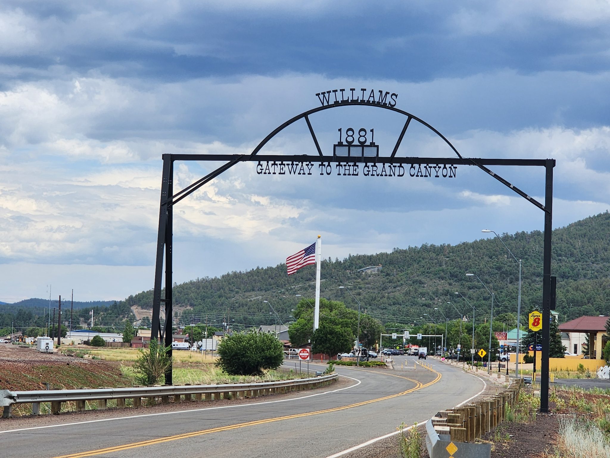 A ROUTE 66 TRAVEL GUIDE TO WILLIAMS ARIZONA GATEWAY TO THE GRAND CANYON ...