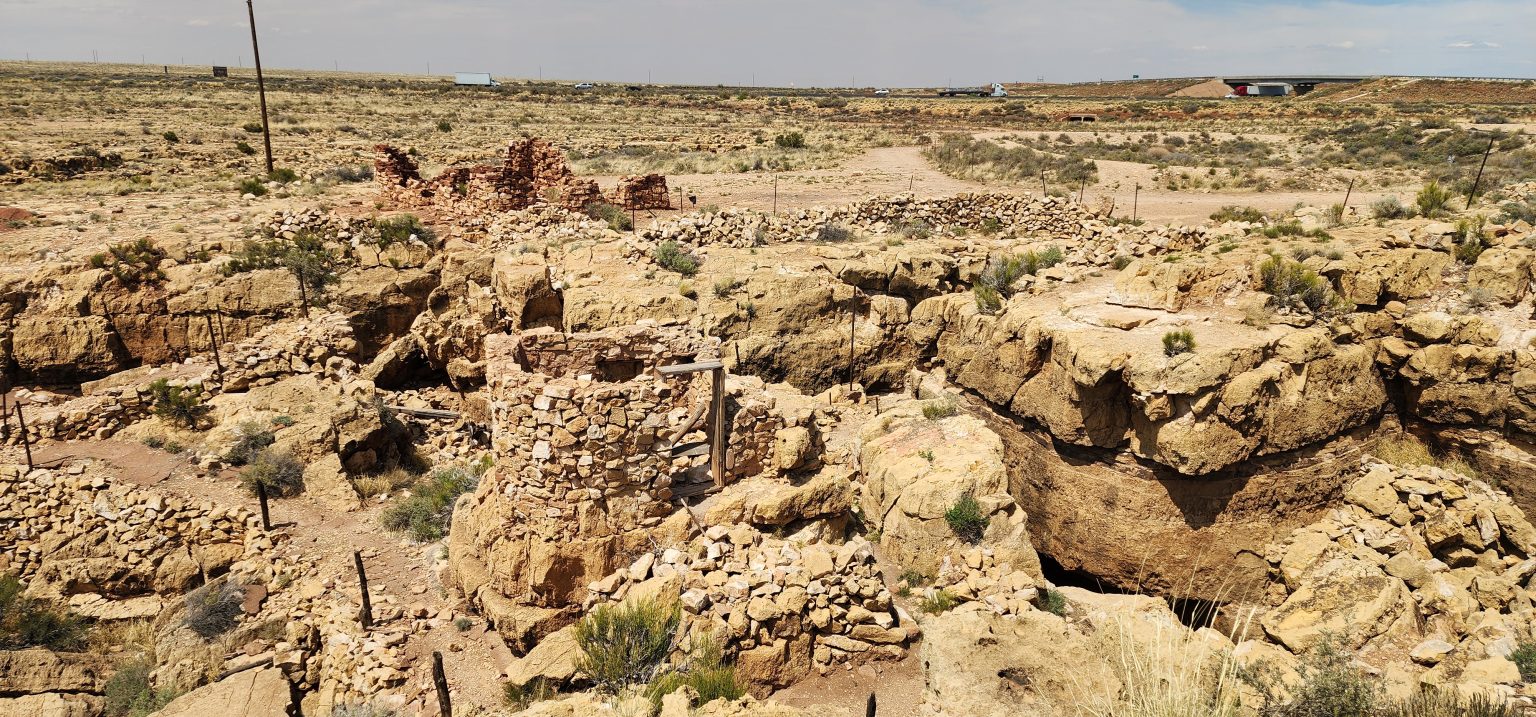 A ROUTE 66 TRAVEL GUIDE TO TWO GUNS ARIZONA - Route 66 Road Relics