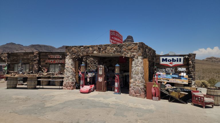 A ROUTE 66 TRAVEL GUIDE TO COOL SPRINGS STATION GOLDEN VALLEY ARIZONA ...