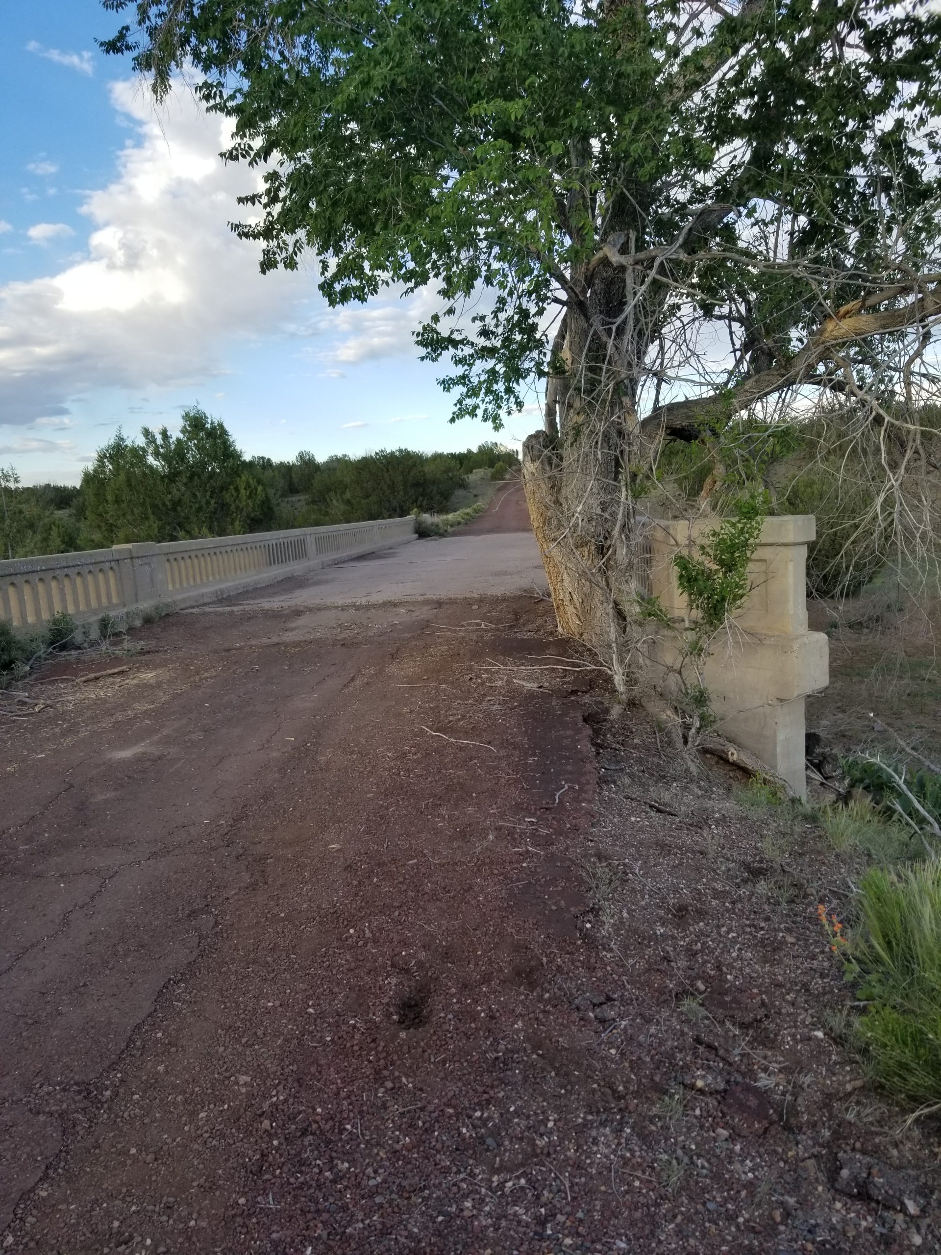 A ROUTE 66 TRAVEL GUIDE FOR ASH FORK ARIZONA - Route 66 Road Relics