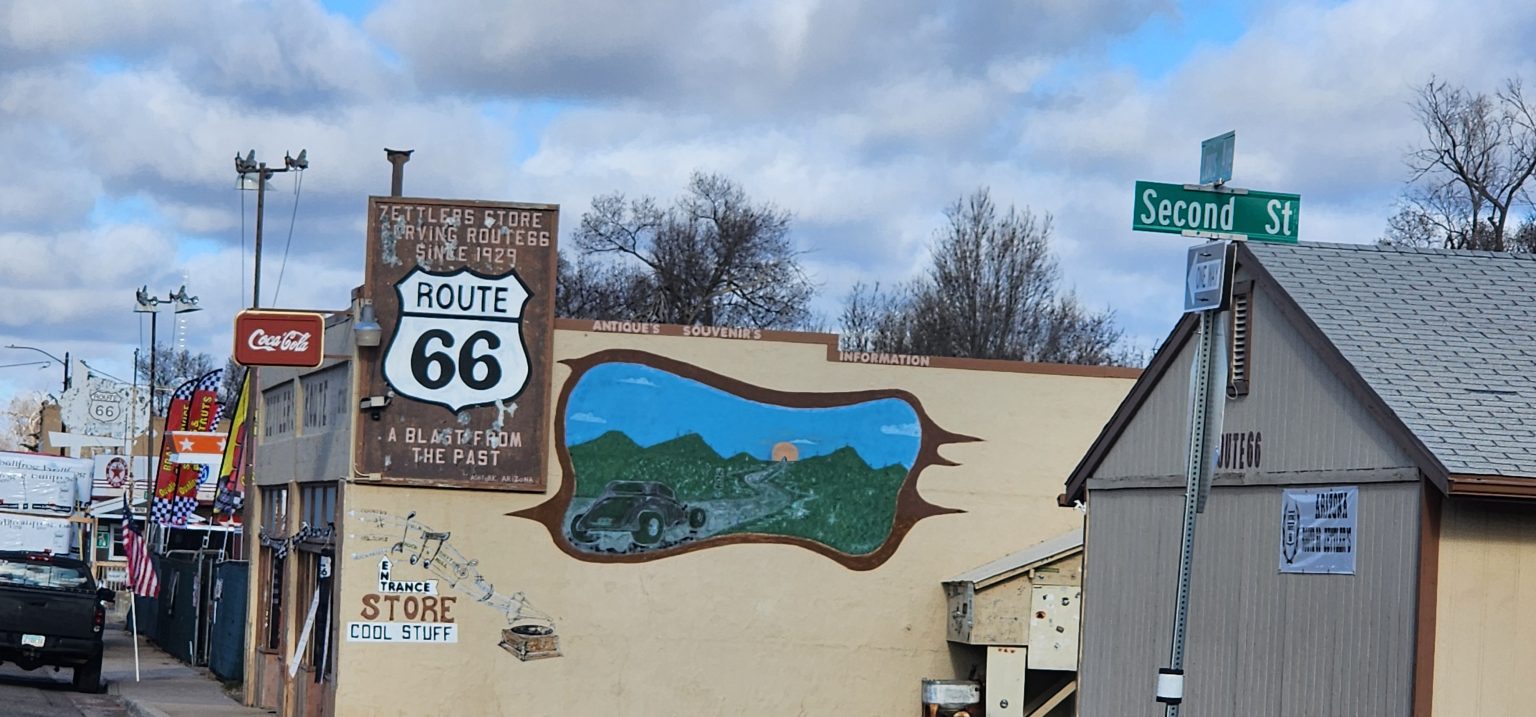 A ROUTE 66 TRAVEL GUIDE FOR ASH FORK ARIZONA - Route 66 Road Relics