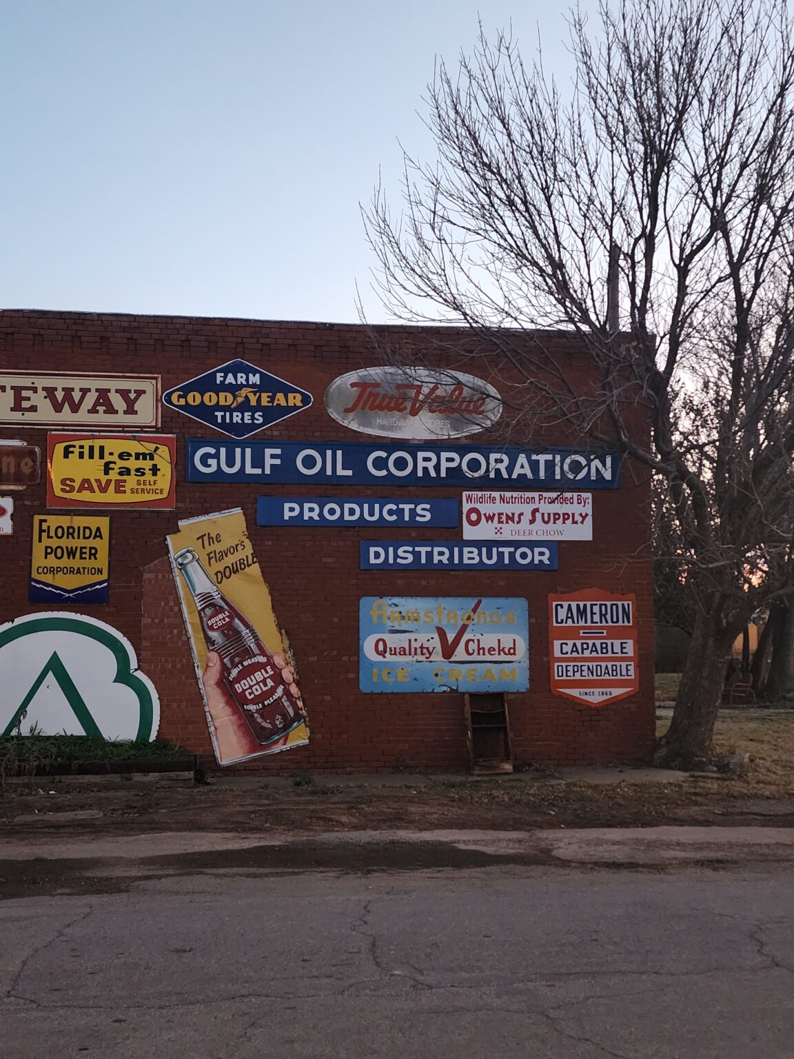 The Route 66 Town Of Historic Erick Oklahoma - Route 66 Road Relics