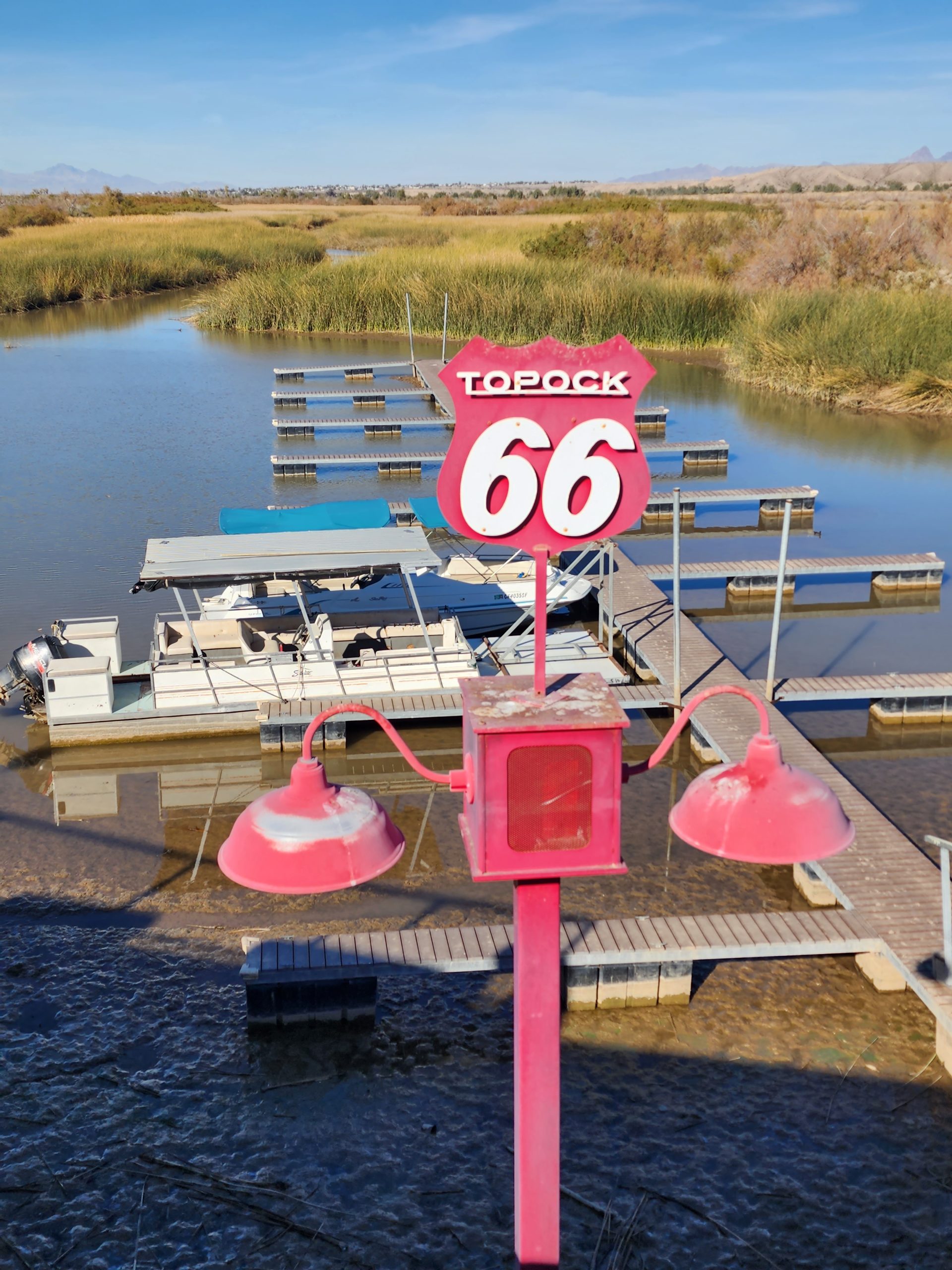 ROUTE 66 TRAVEL GUIDE TO TOPOCK ARIZONA - Route 66 Road Relics